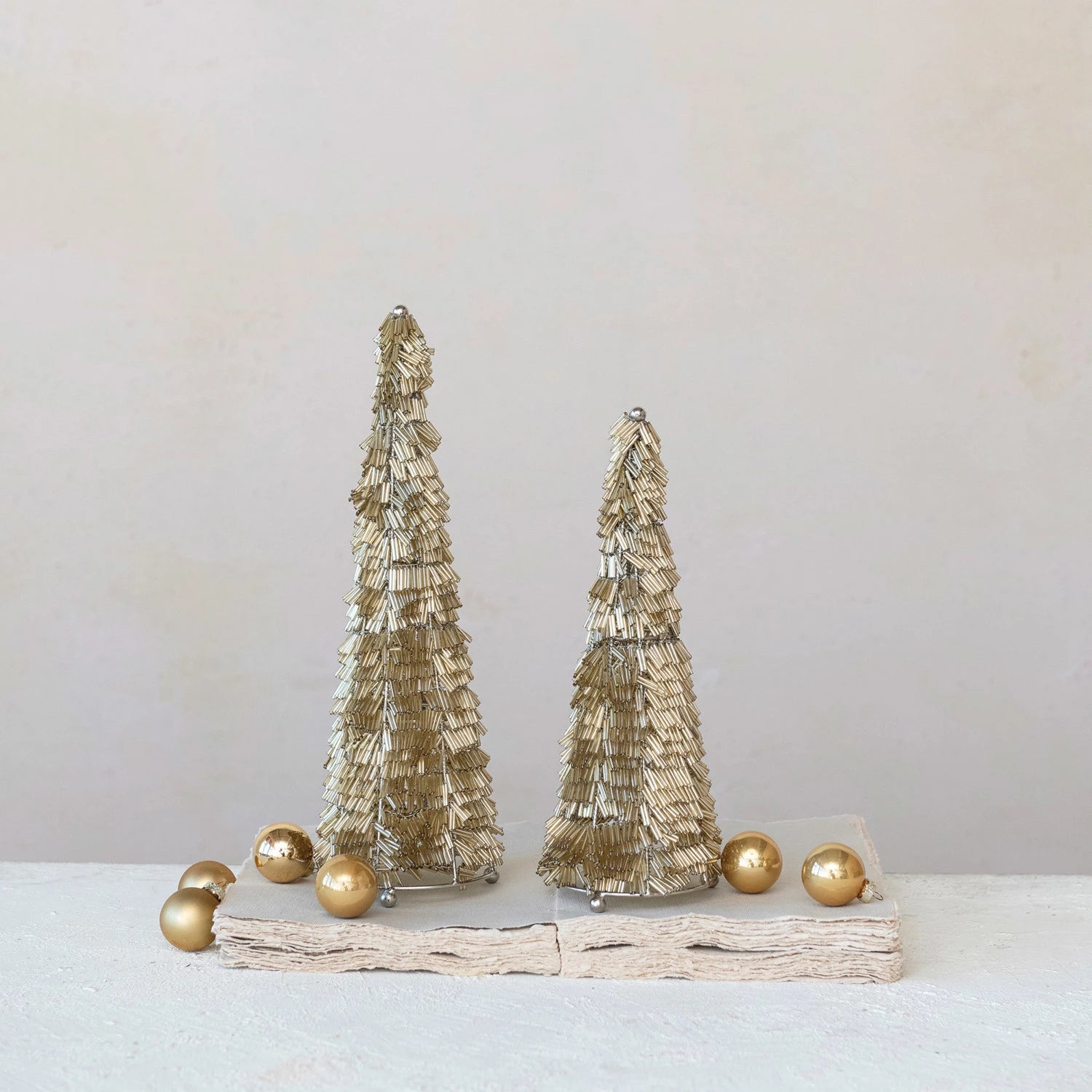 Wire & Glass Bead Christmas Tree – Refined Grey
